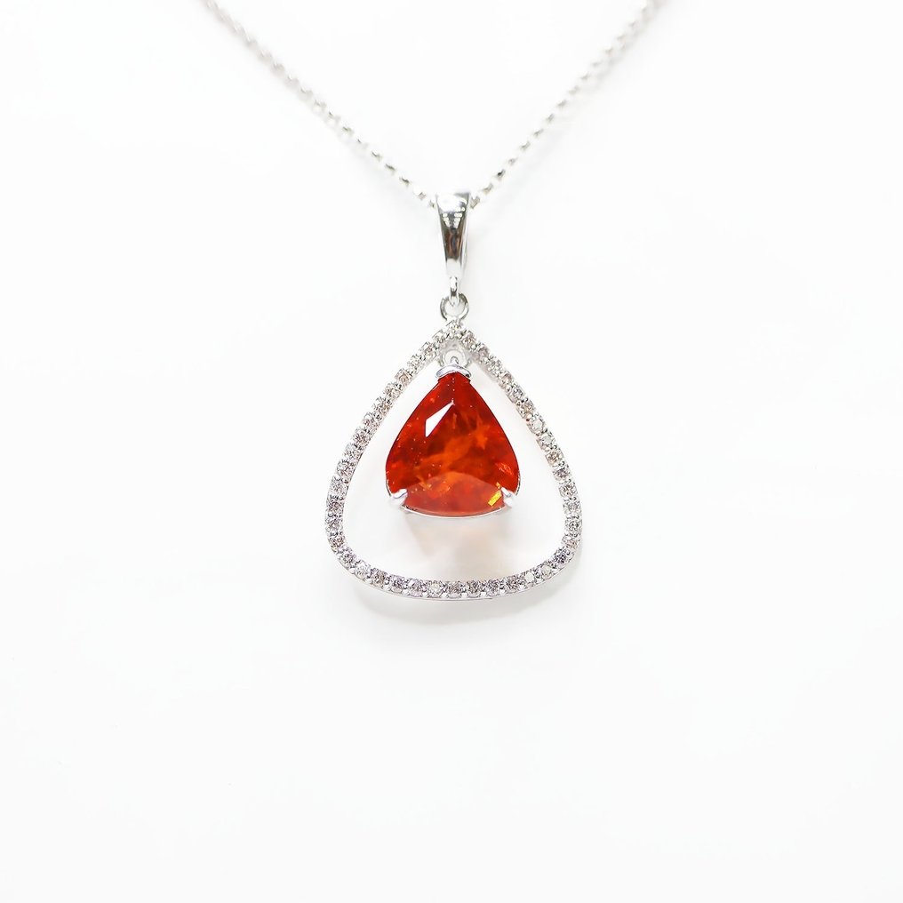 No Reserve Price IGI 5 35 Ct Natural Intense Orange Fanta Garnet With