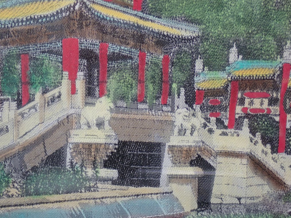 A Fine Weaving Depicting The Yi He Yuan Summer Palace Embroidery Cm Cm Catawiki