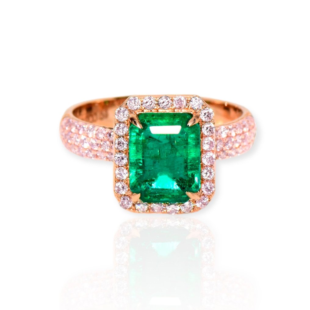 No Reserve IGI Ct Natural Intense Bluish Green Emerald And Ct Pink Diamonds