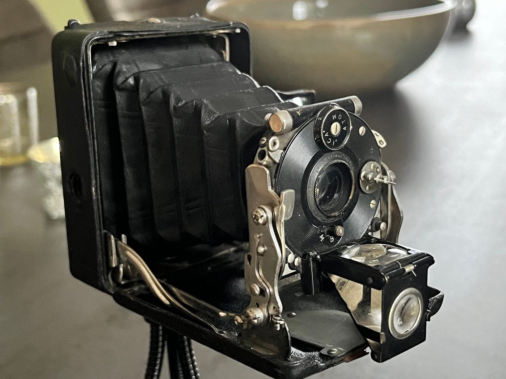 ICA Atom C1909 1925 Vertical Model Analogue Folding Camera
