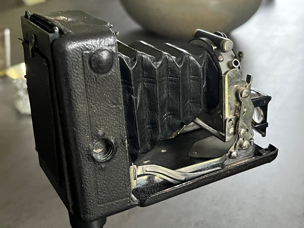 ICA Atom C1909 1925 Vertical Model Analogue Folding Camera