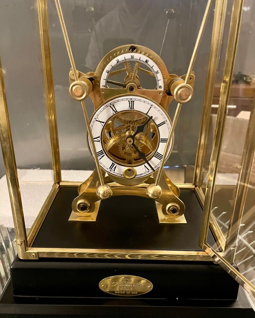 Clock - Brass - 2020+ - auction online Catawiki