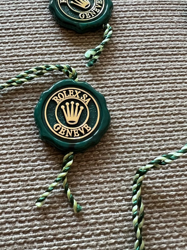 Rolex - Year 2024 - 10 items - chronometer tags - Catawiki