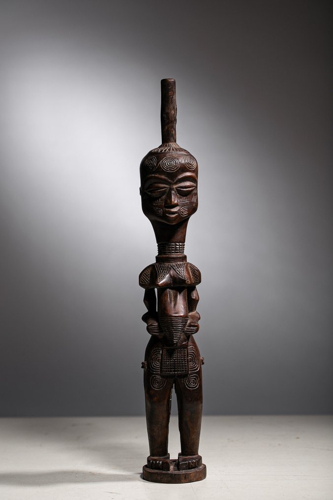 Beautiful statue - Bena Lulua - Congo DRC - Catawiki