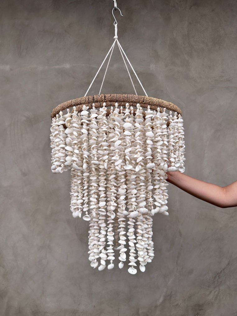 SL08 - Stunning Handmade Shell Chandelier / Hanging Lamp - Chandelier ...