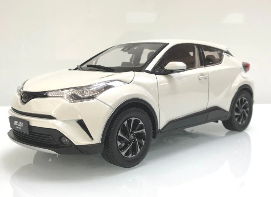 Paudi Model 1:18 - Modellino di auto - Toyota IZOA - (C-HR) - 2017 - Toyota dealer uitgave ...