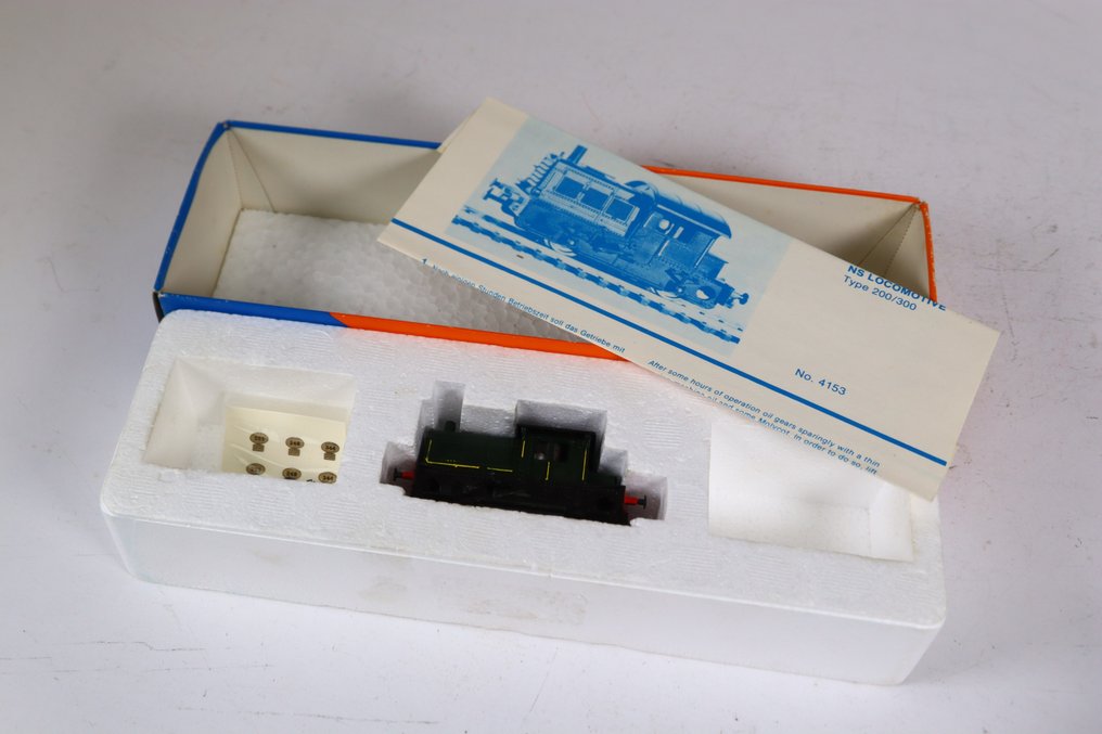 Roco H0 - 4153 - Diesel locomotive - Series 200/300 'Sik'' - Catawiki