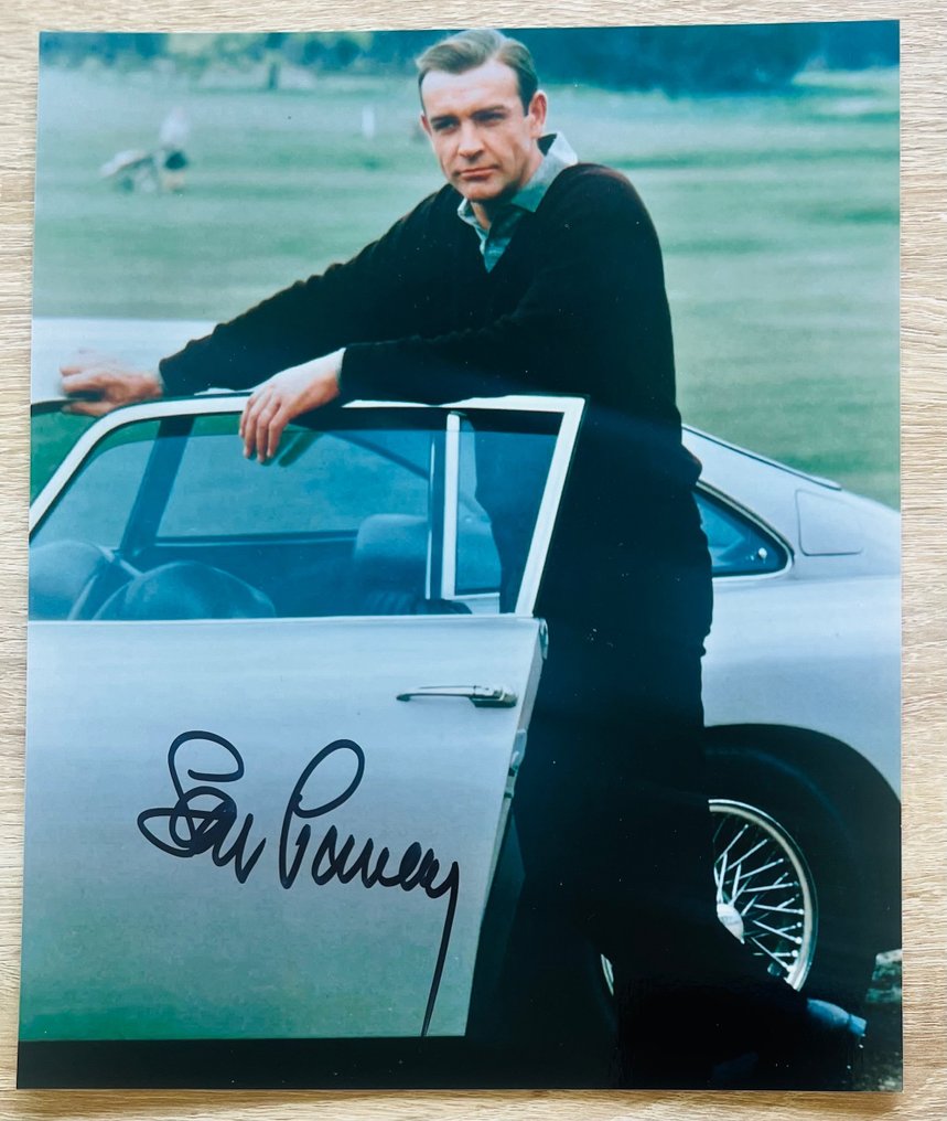 James Bond 007: Goldfinger - Signed in Person - with bbc Certificate ...