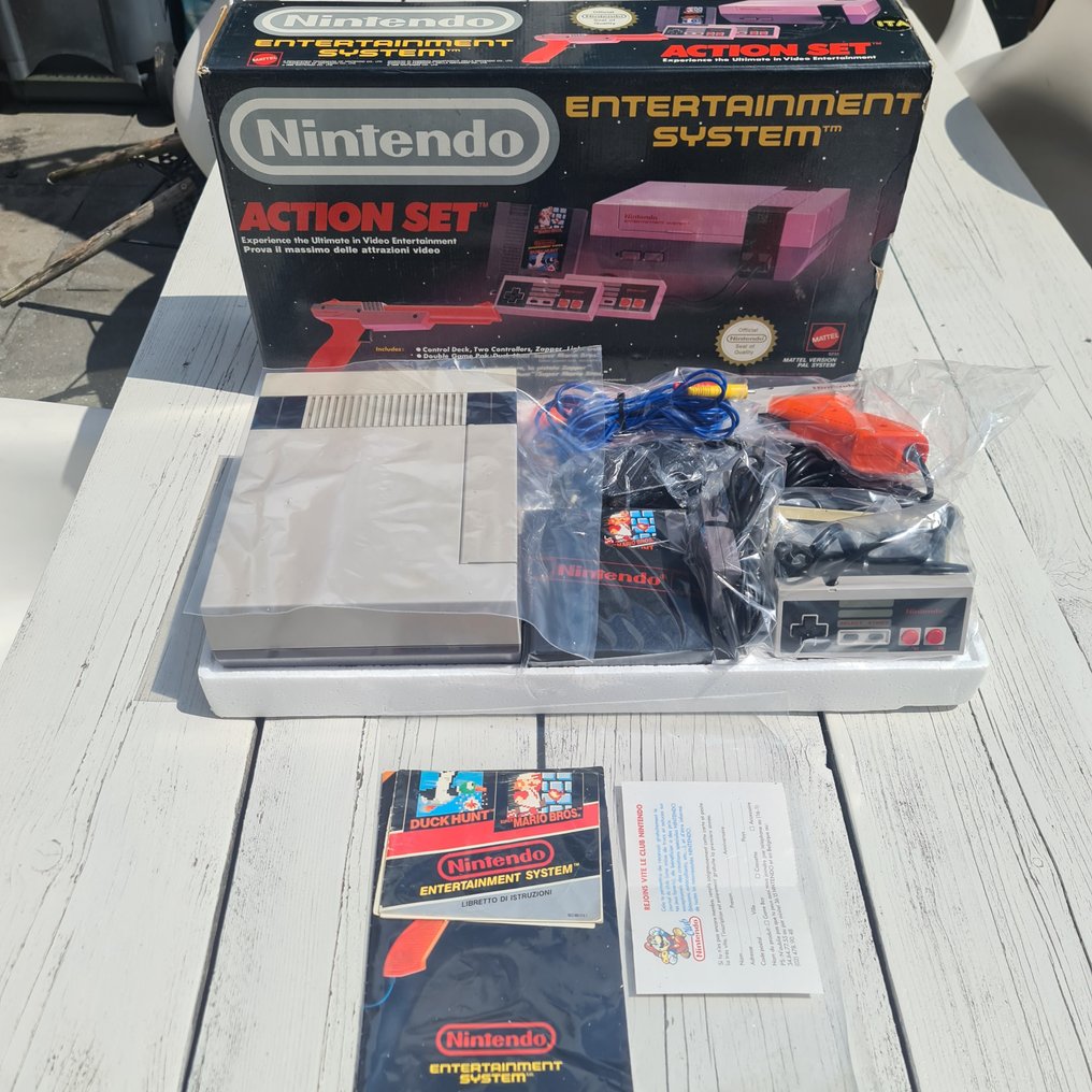 Nintendo - Very Rare MATTEL Nintendo ACTION SET 1985 Nes Boxed with ...