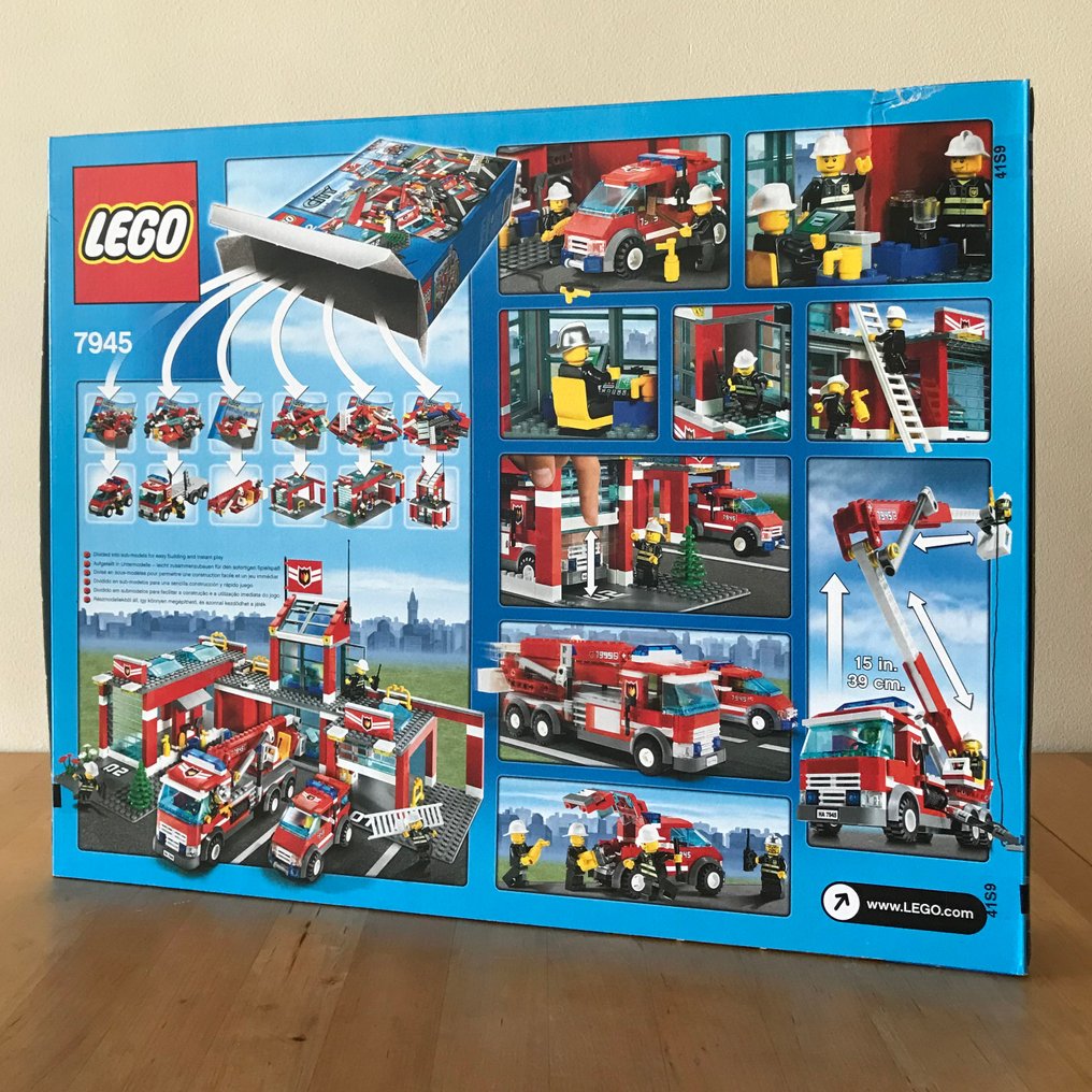 LEGO - City - 7945 - Fire Station - 2000-present - Catawiki