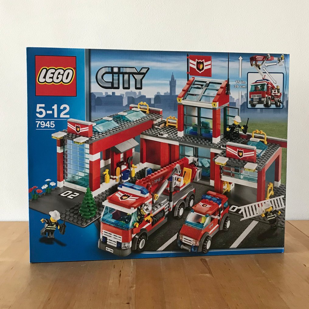 LEGO - City - 7945 - Fire Station - 2000-present - Catawiki