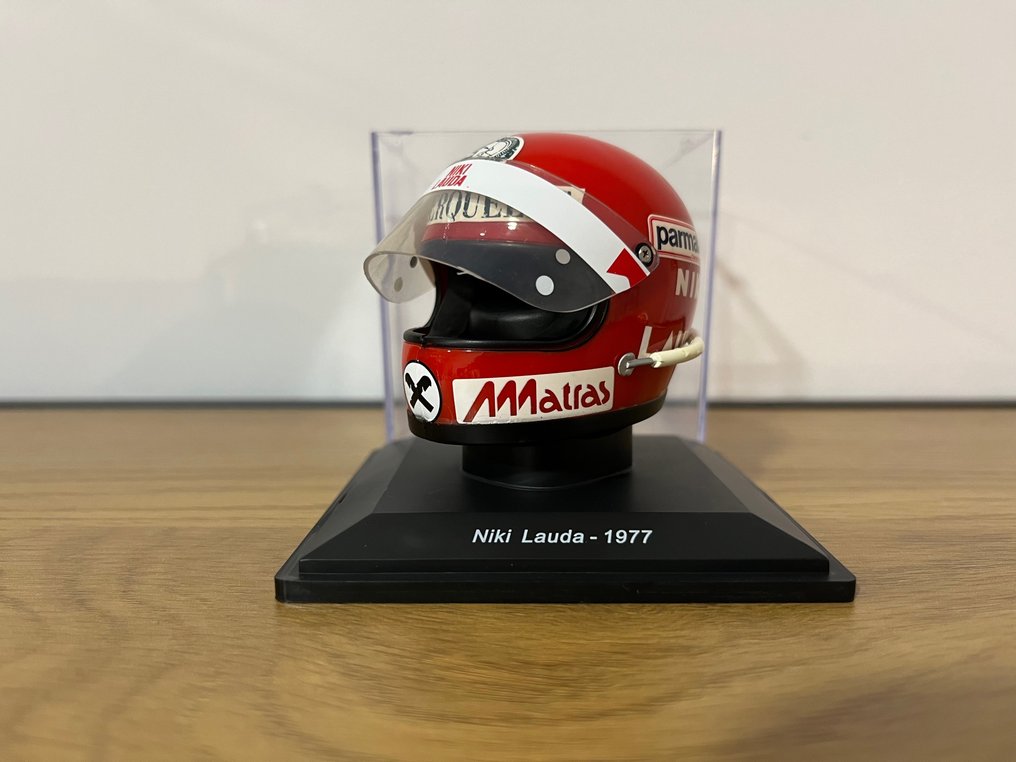 Spark 1:5 - Model race car (2) - Niki Lauda 1977 - Mario Andretti 1988 ...