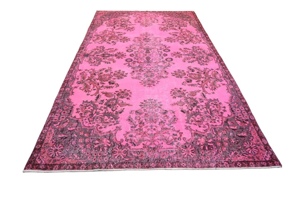 Pink vintage - Rug - 265 cm - 153 cm - with certificate - auction ...