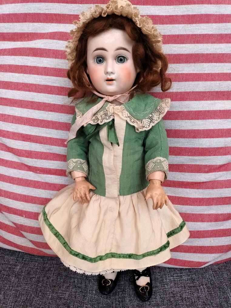 Jules Steiner - Doll Bebe Phoenix - 1850-1900 - France - auction online Catawiki