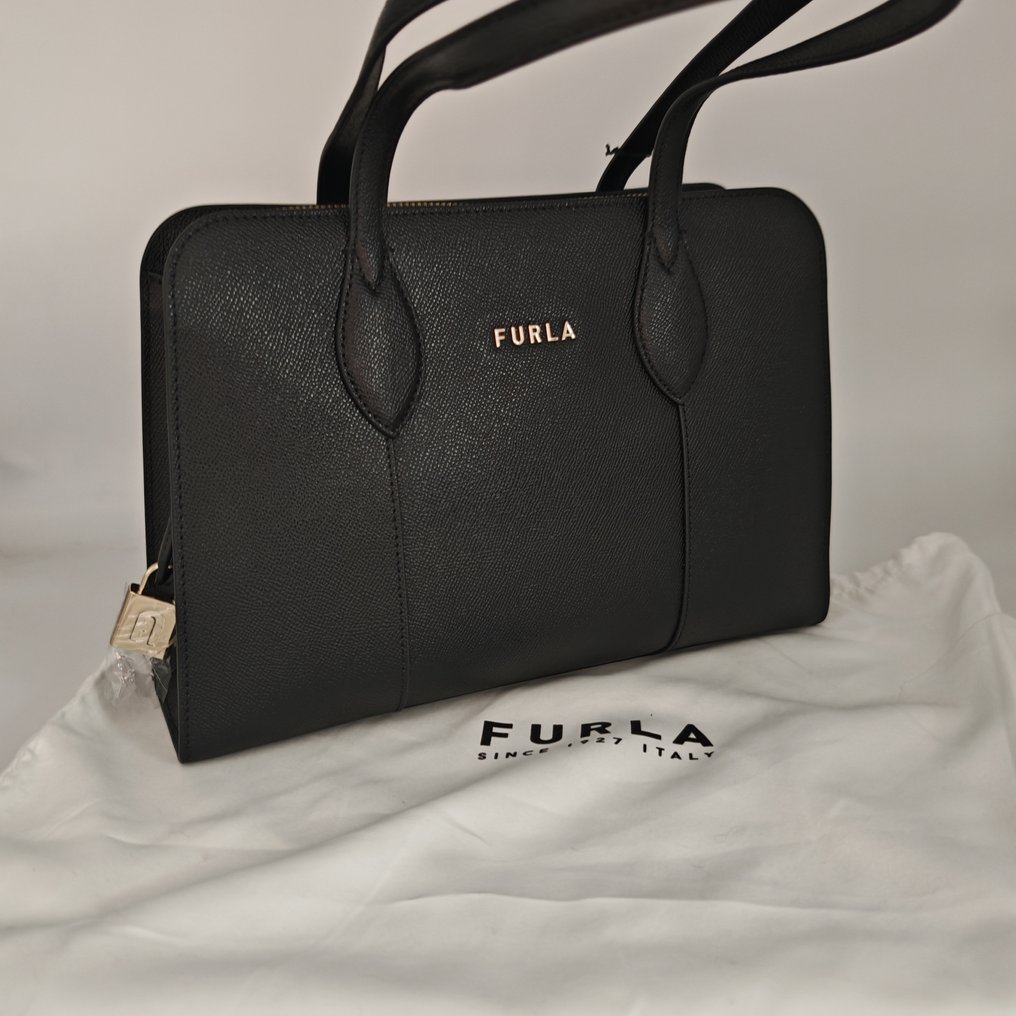 Furla - Vittoria - Handbag - auction online Catawiki