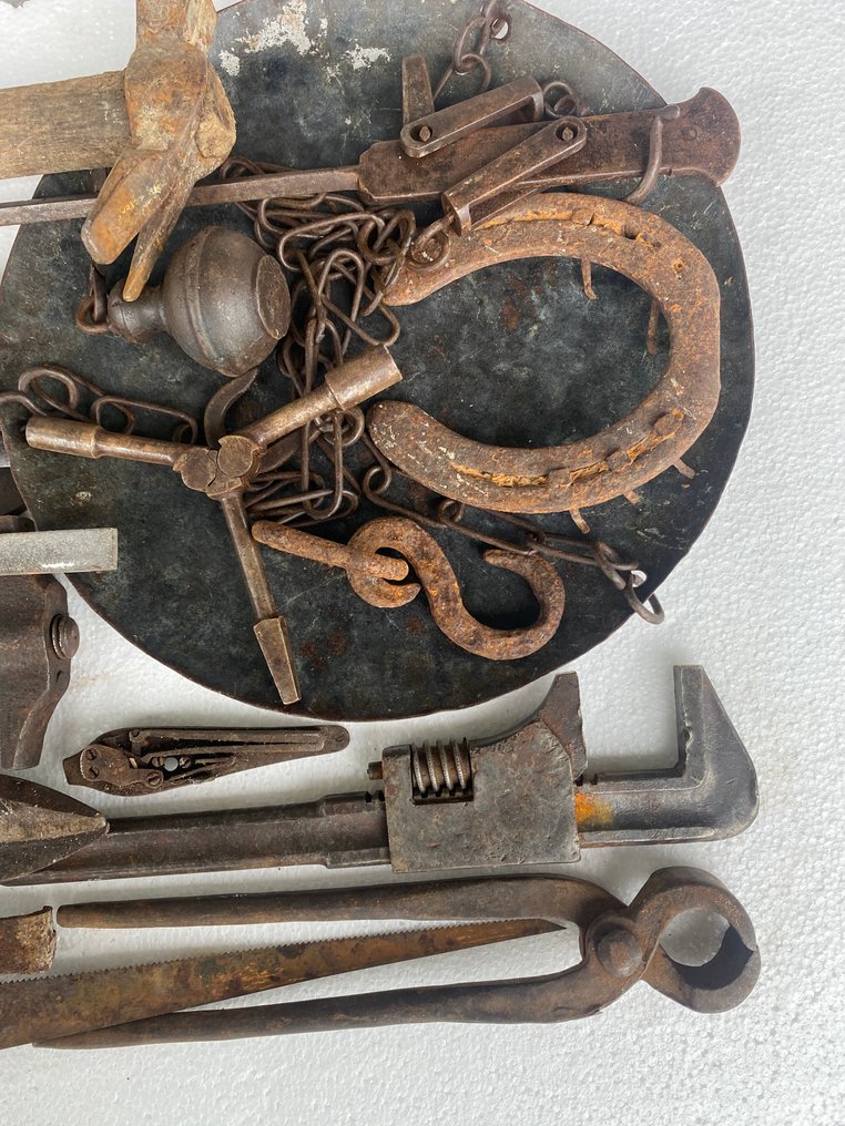 Branded merchandise collection - Ancient work tools - auction online ...