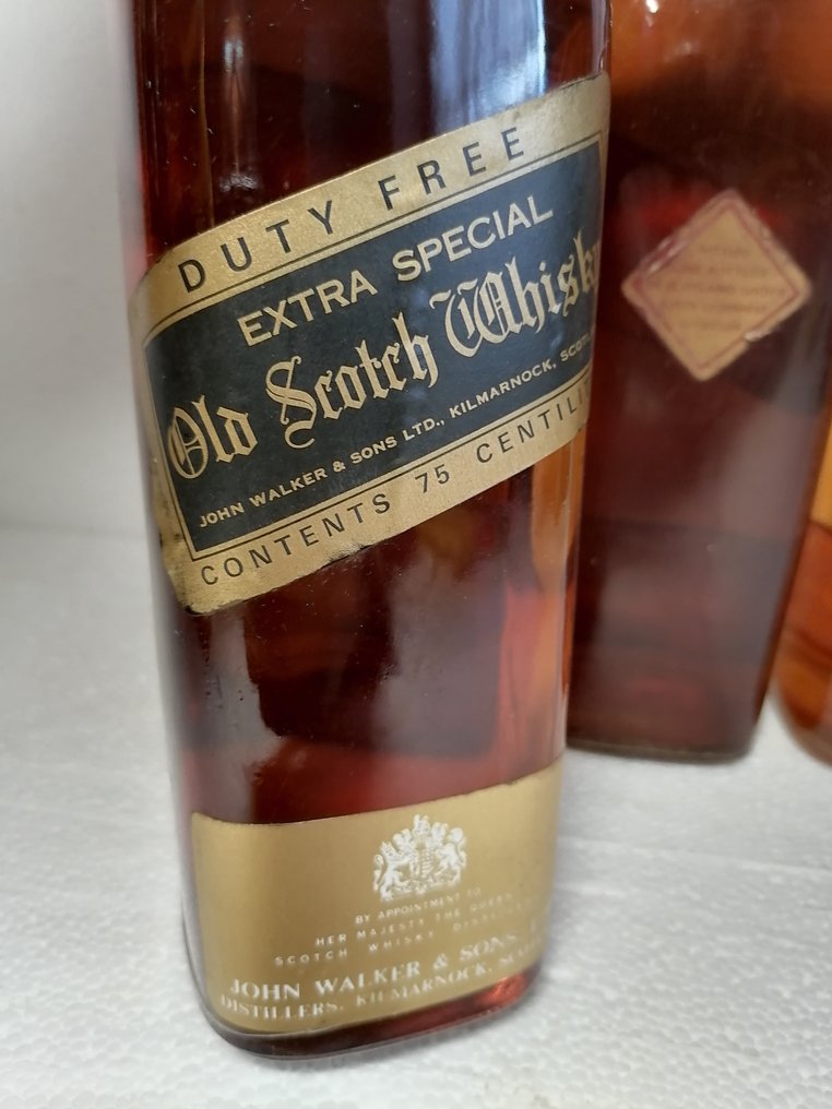 Johnnie Walker - Red Label & Black Label Extra Special - b. 1960s ...