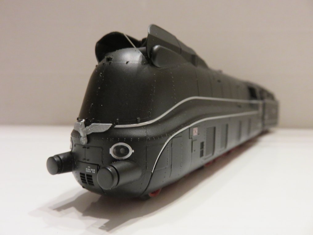 Roco H0 - 63205 - Steam locomotive with tender (1) - streamlined ...