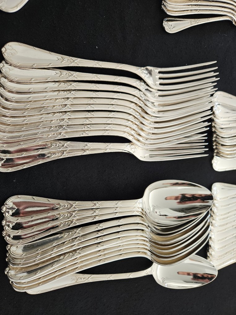 Christofle - christofle - Table service for 12 (62) - ribbon - Metal ...