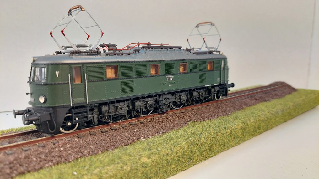 Roco, Weinert Modellbau H0 - 4141 - Electric locomotive (1) - E18 01 with Weinert RP25 Wheels ...