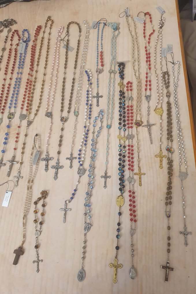 Rosary (27) - Several - 2000-2010 - Collection of 27 rosaries - auction ...