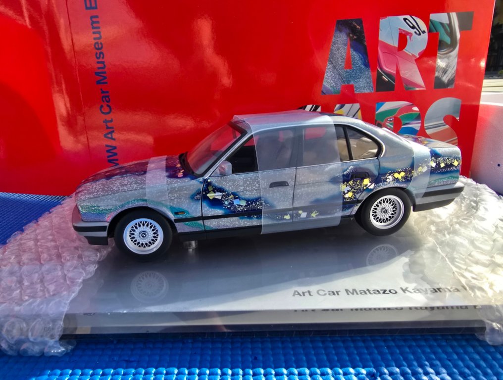 BMW Art Car Museum Edition 1:18 - Model car - BMW 525 - Matazo Kayama - auction online Catawiki