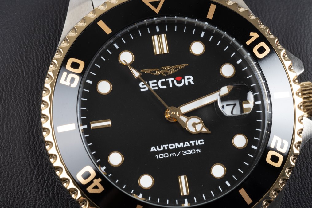 Sector - 230 - automatic - gold/steel - 43 mm - No Reserve Price - Men ...