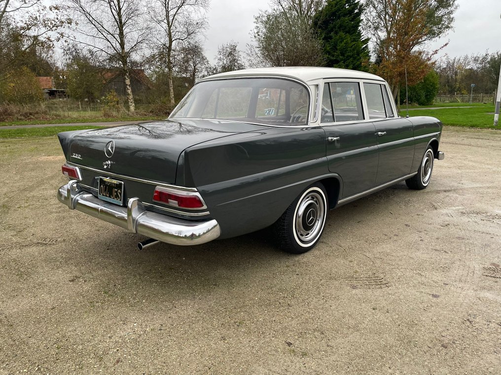 Mercedes-Benz - 230-6 - 1965 - Catawiki