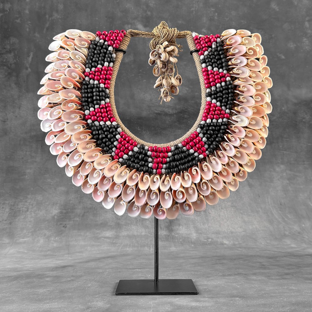 Decorative ornament - NO RESERVE PRICE - SN2 - Decorative Shell ...