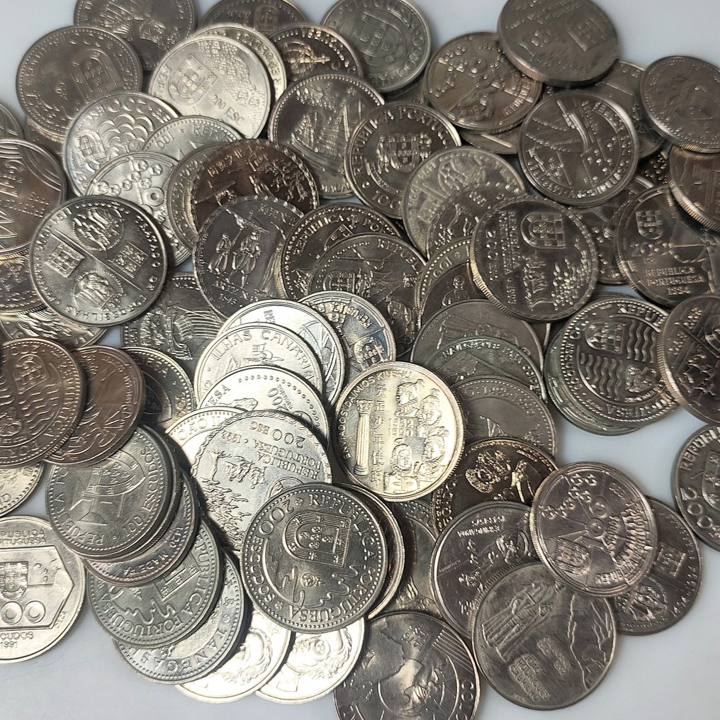 Portugal. Lot of 1.5 Kg Commemorative 100 and 200 Escudos Copper-Nickel ... Portugal. Lot of 1.5 Kg Commemorative 100 and 200 Escudos Copper-Nickel ...