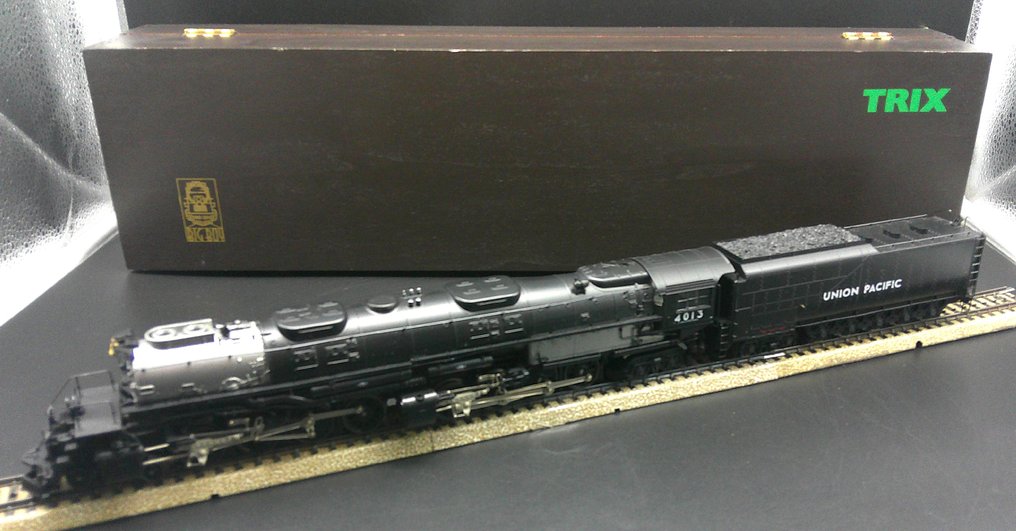 Trix H0 - 22163 - Steam locomotive with tender (1) - steam locomotive ...