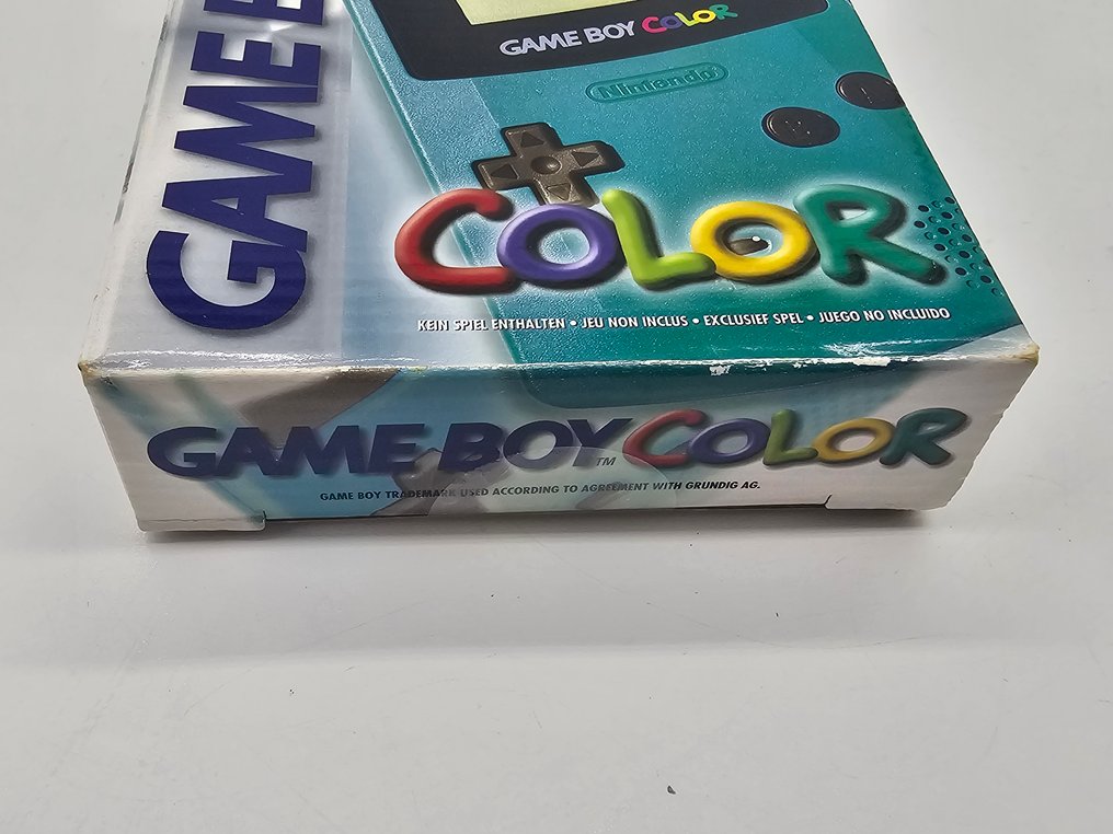 Nintendo - OLD STOCK Gameboy Color GBC Limited Edition TEAL TURQOUISE ...