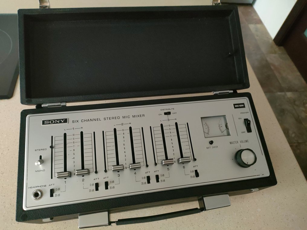 Sony - MX-12M - 6 Channel Analogue mixer - auction online Catawiki