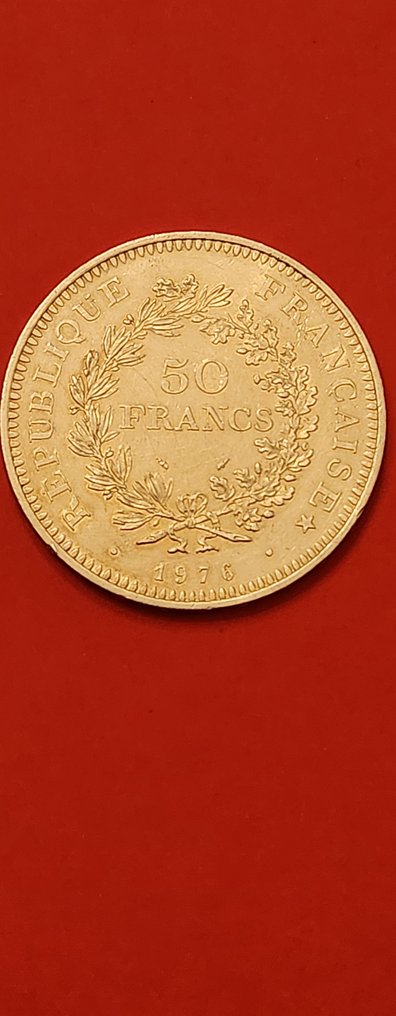 World. Lot of numismatic silver coins (400 gr silver). Various ...