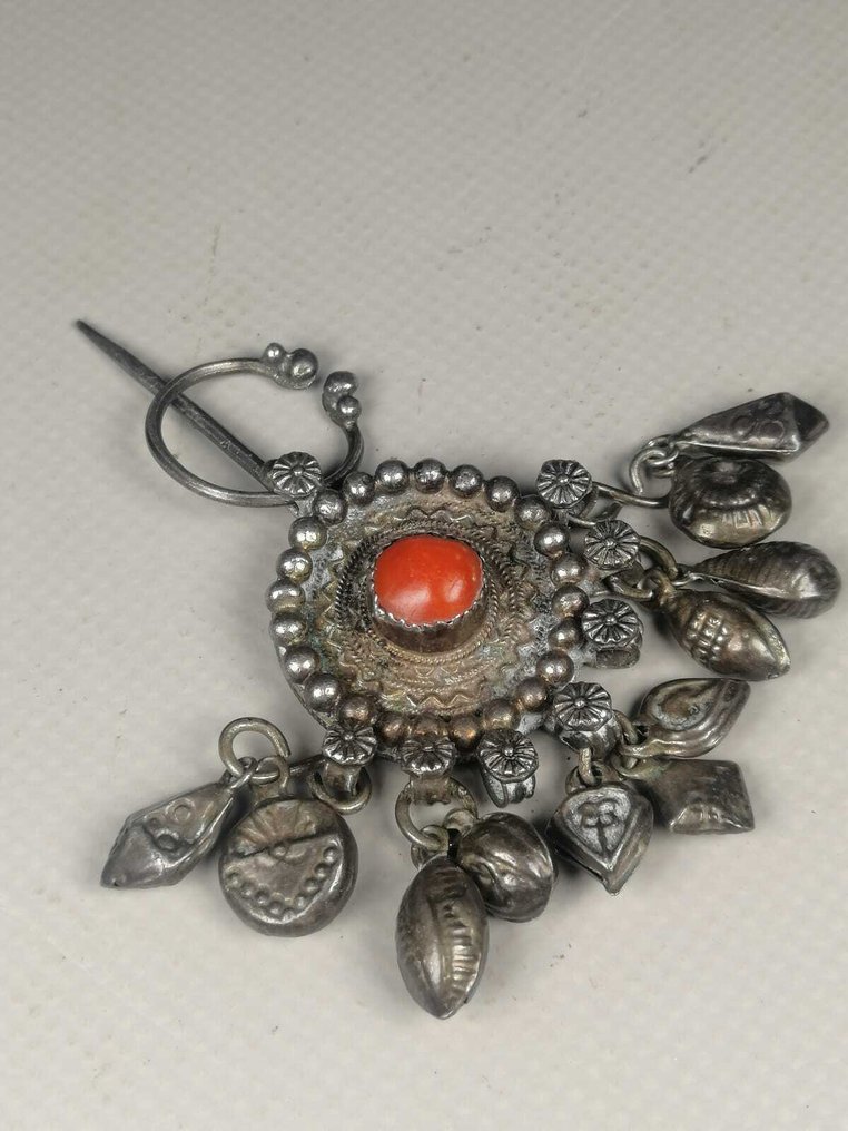 Kabyle fibula blessed yenni - Coral, Silver - Algeria - Early 20th ...