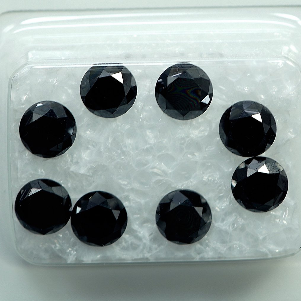 8 pcs Diamond (Colour-treated) - 3.55 ct - Not specified in lab report - Gem Report Antwerp (GRA ...