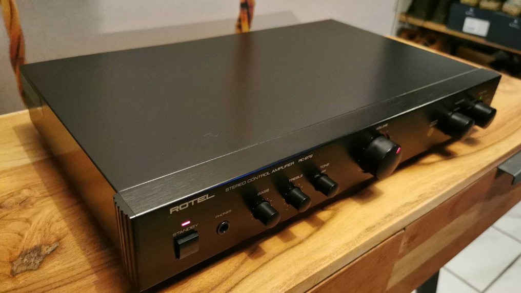 Rotel - RC-972 Stereoplay 20th Anniversary Limited Edition Preamplifier ...