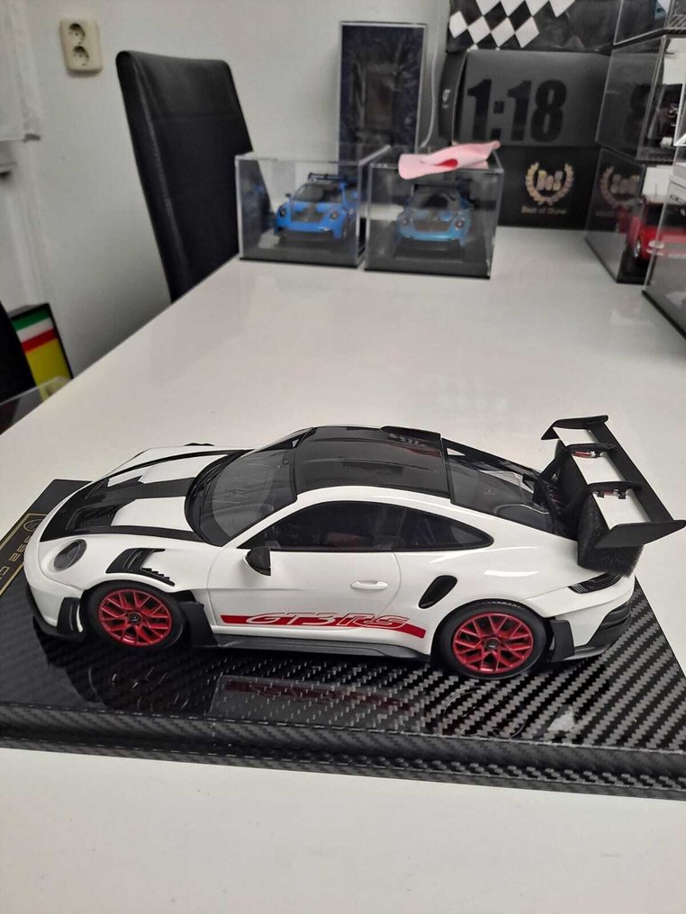 Radscale 1:18 - Coche a escala - Porsche 911 - 992 GT3 RS - Edición ...