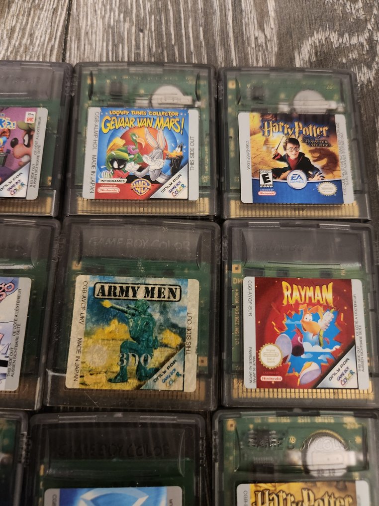 Nintendo - Gameboy Color - 25x Game Boy Color Cartridges original ...