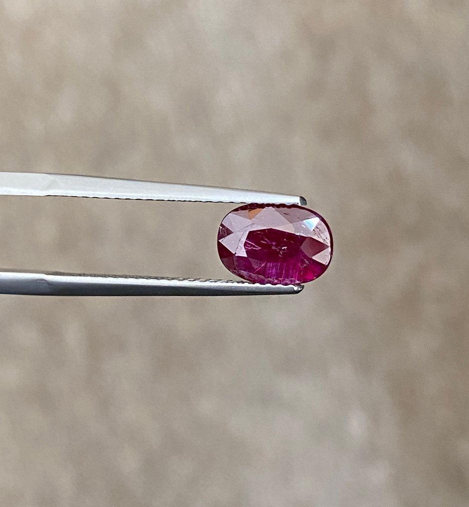 No Reserve Price Red Ruby - 2.02 ct - Bellerophon Gemlab - No Heat Mozambique Ruby - auction ...