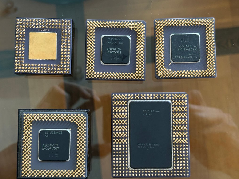 Intel Vintage CPU’s highly valuable and rare - Computer (5) - Catawiki