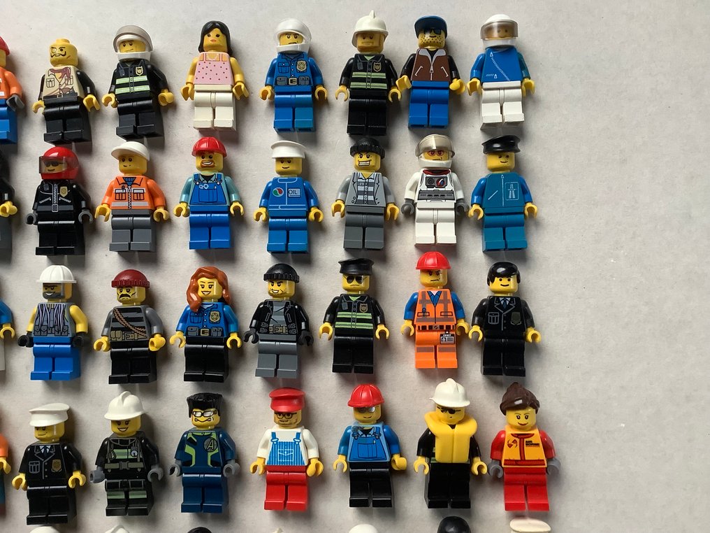 LEGO - 70 figuren - auction online Catawiki