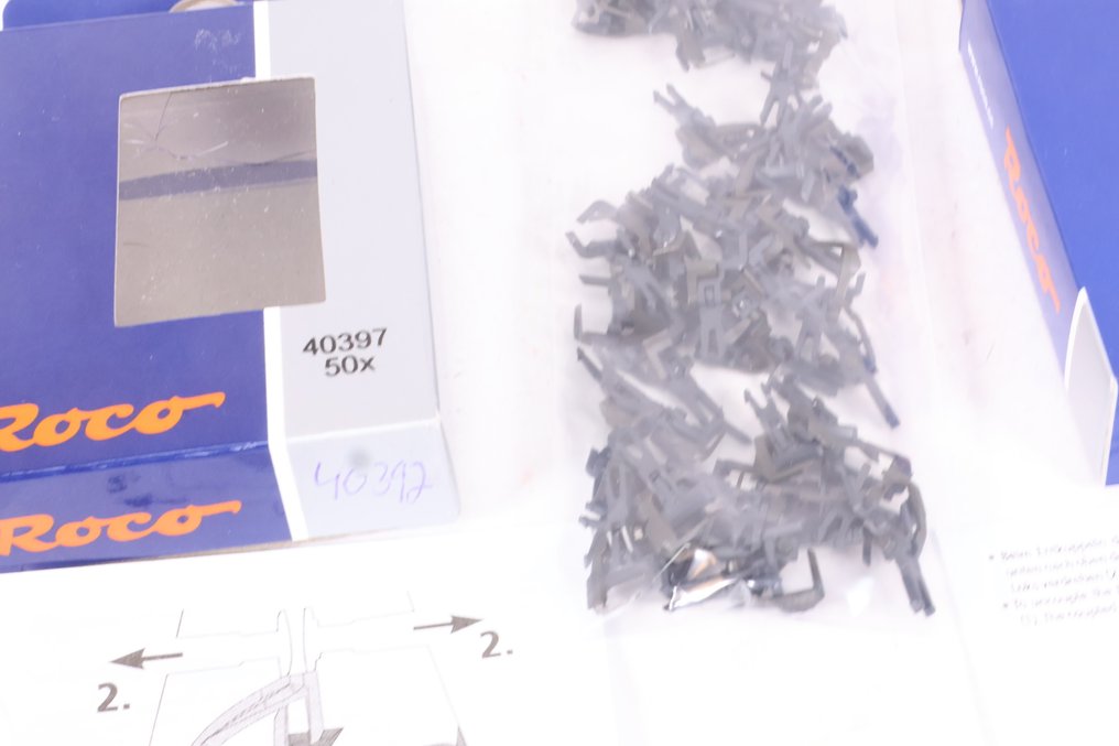 Roco H0 - 40397 - Model train (2) - 100 universal close couplings ...