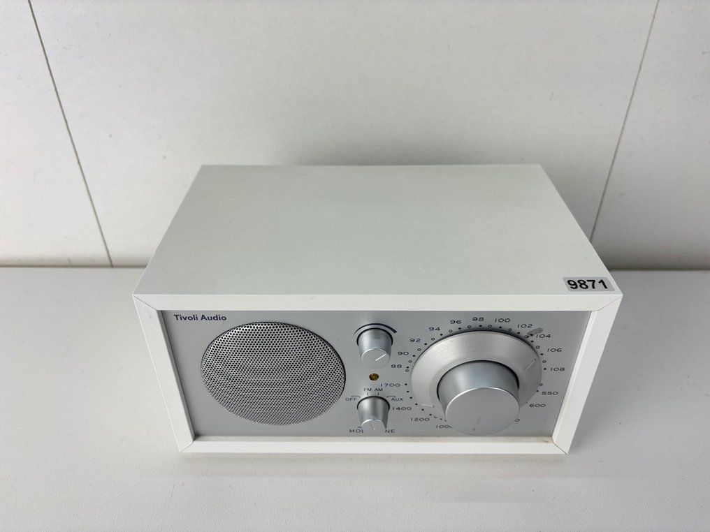 Tivoli Audio by Henry Kloss & Tom DeVesto - Model One - walnut ...