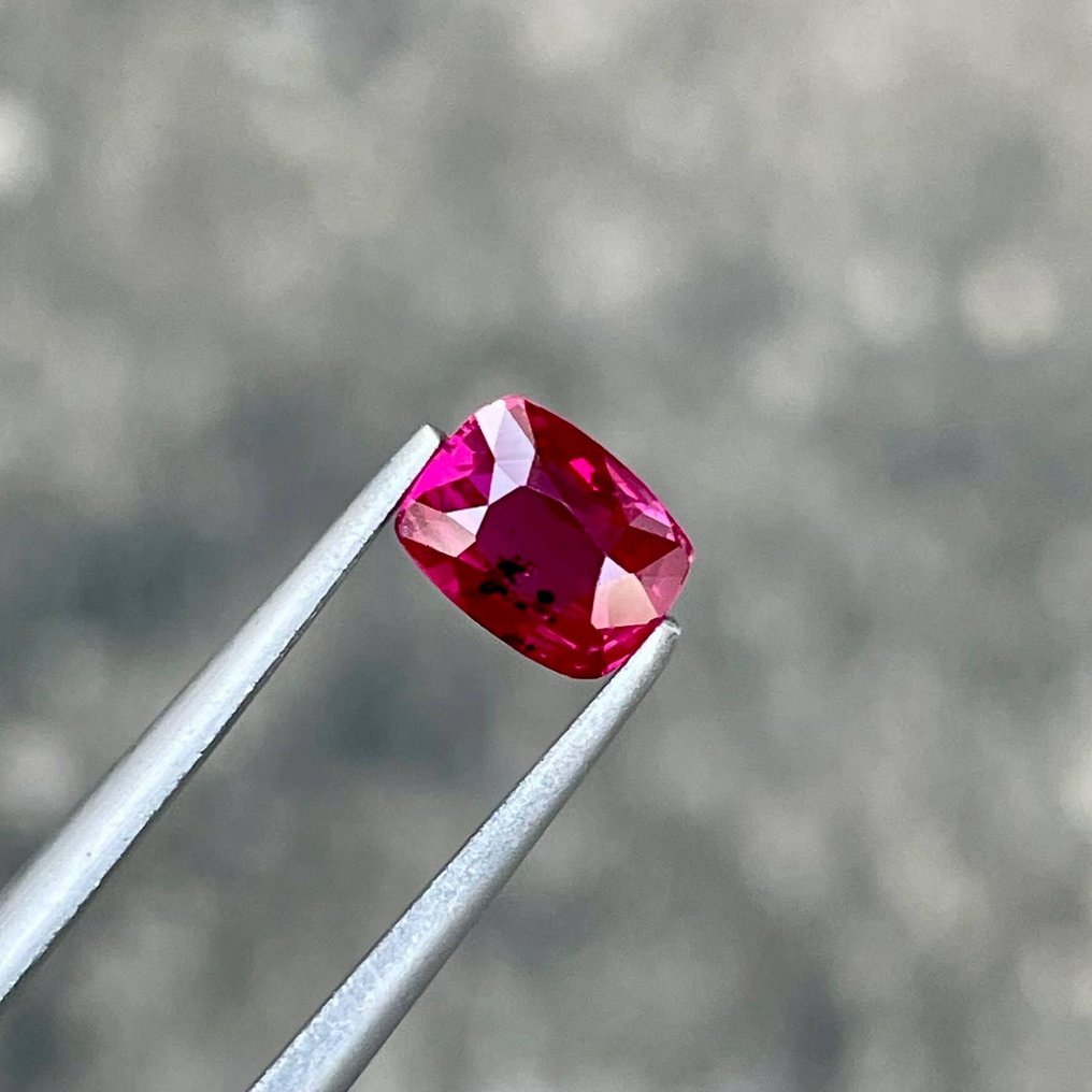 1 pcs Pink, Red Ruby - 0.83 ct - International Colored Gemstone ...