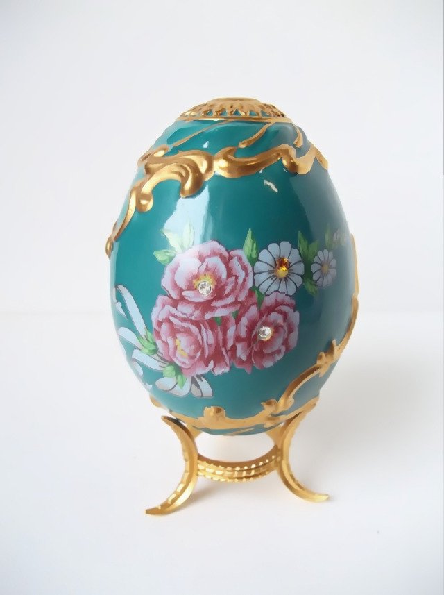 Fabergé ei - House of Fabergé - "The Imperial jeweled Egg Collection ...