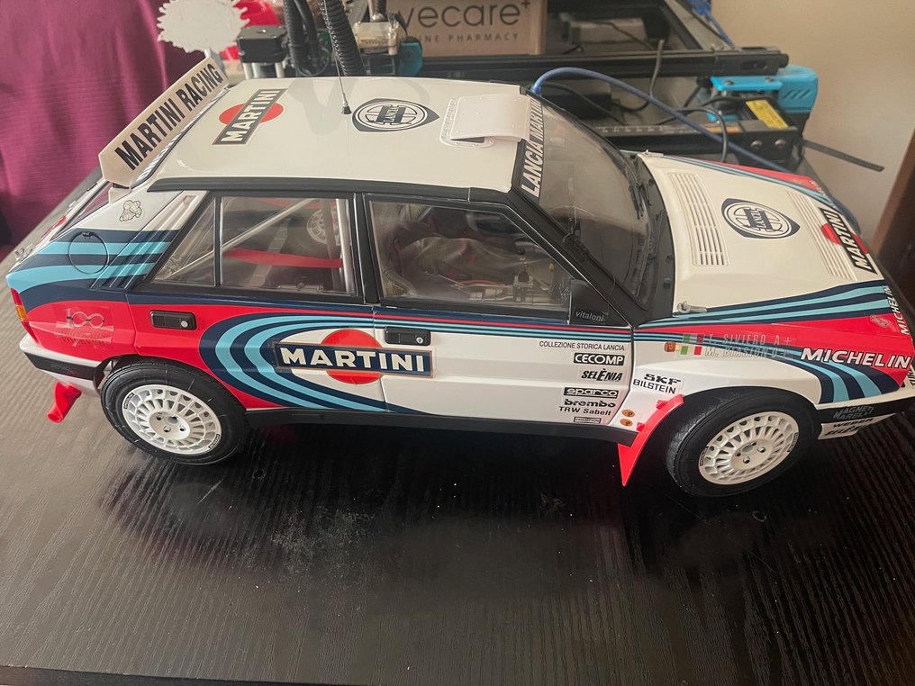 Hachette 1:8 - 1 - Model race car - Lancia Delta Integrale Martini Racing - Catawiki