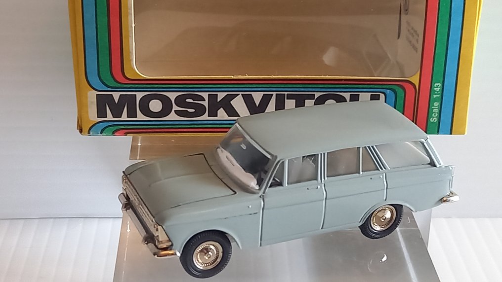 Novoexport, Saratov, USSR 1:43 - 2 - Modellauto - Moskvich 427 - Catawiki