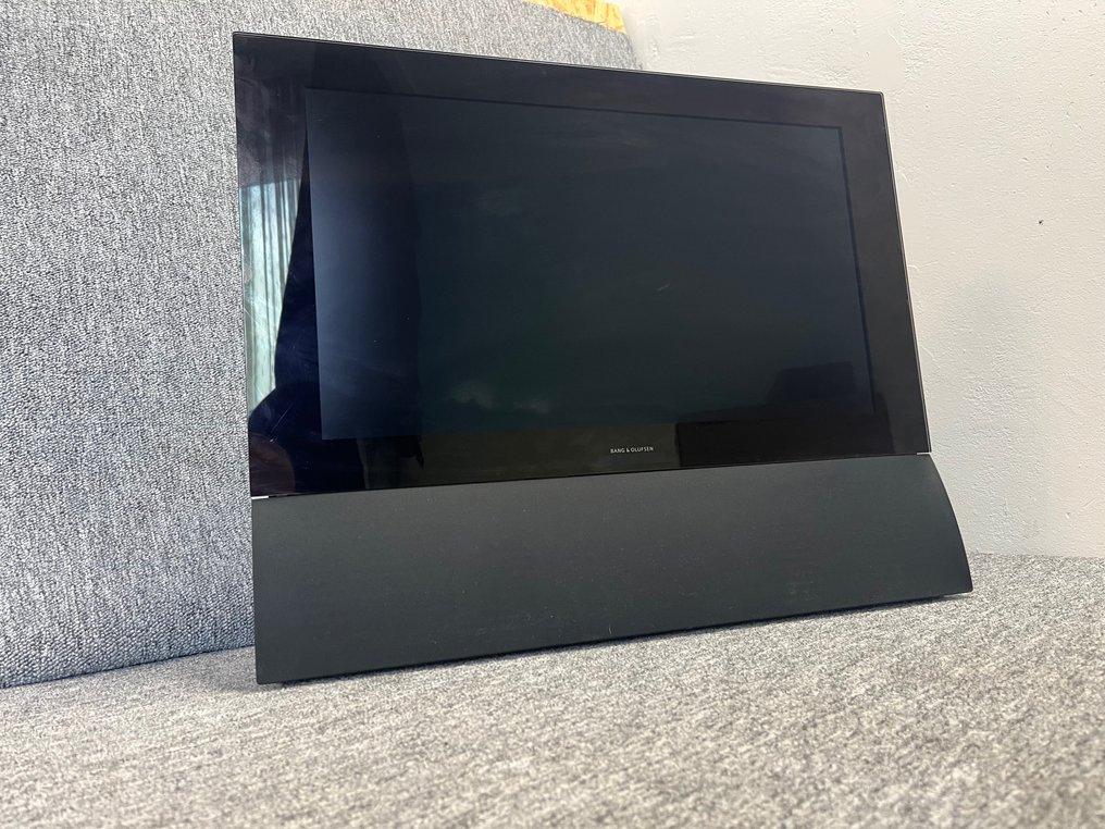 Bang & Olufsen - BeoVision 6-22 - wall bracket Hi-fi set - Catawiki