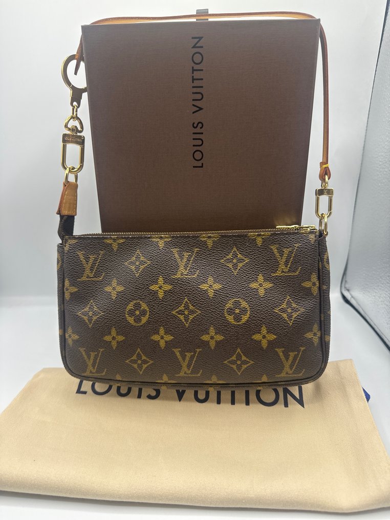Louis Vuitton - pochette - Bag - Catawiki